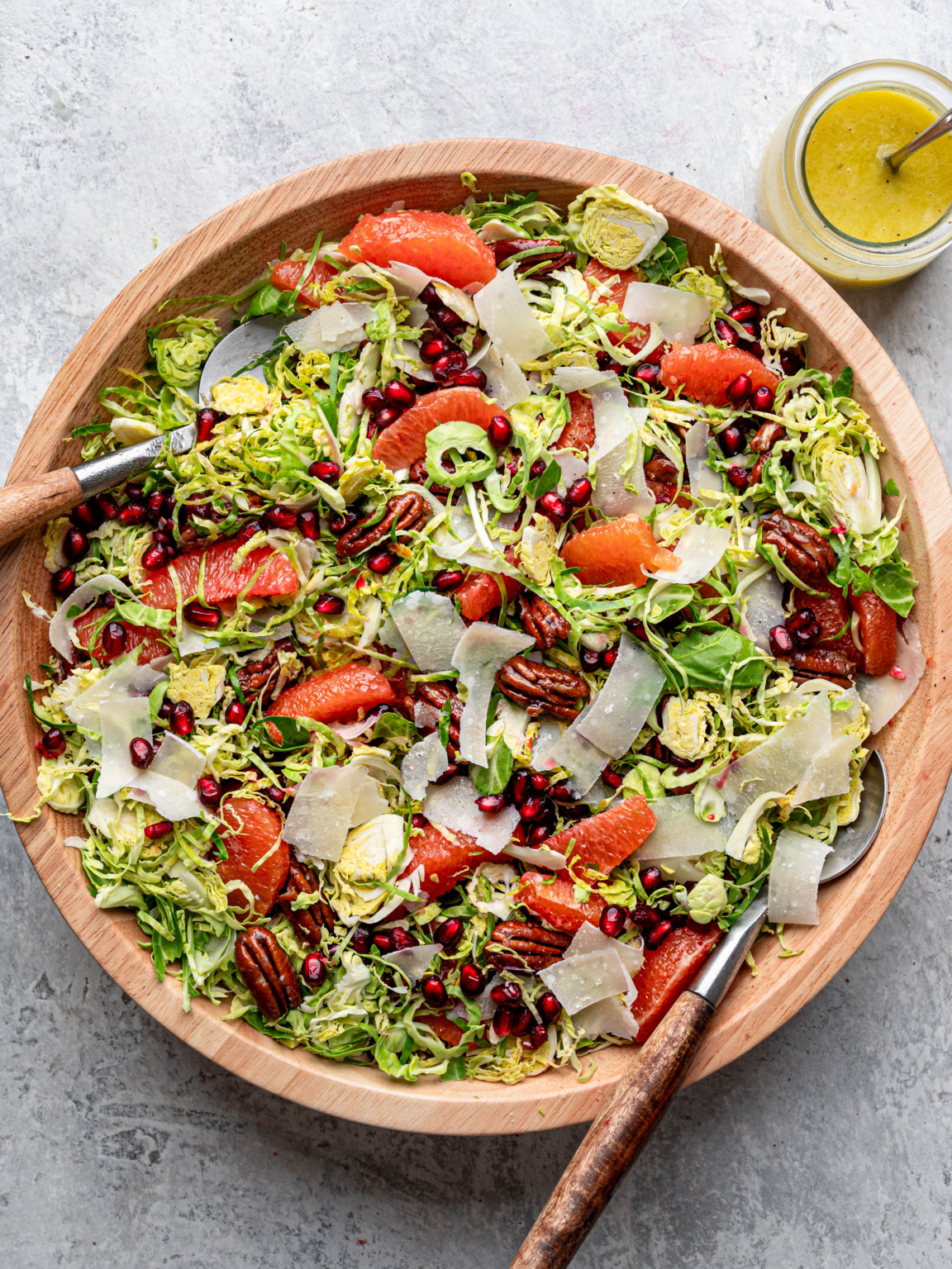 Shaved Brussels Sprouts Salad With Oranges - Sandra Valvassori