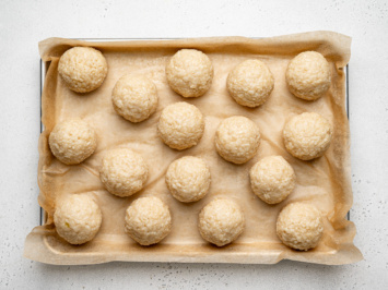 Italian Rice Balls (Arancini Recipe) - Sandra Valvassori