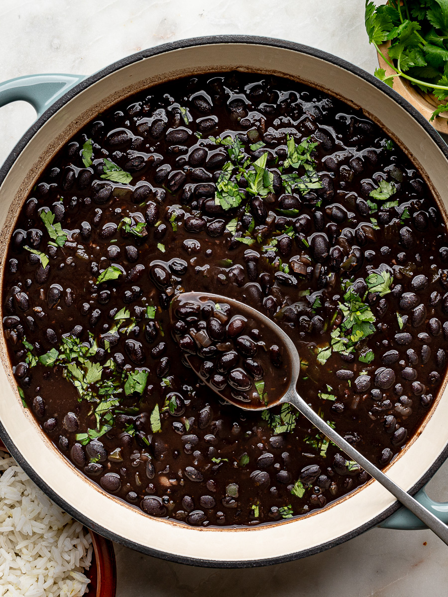 How To Cook Canned Black Beans - Sandra Valvassori